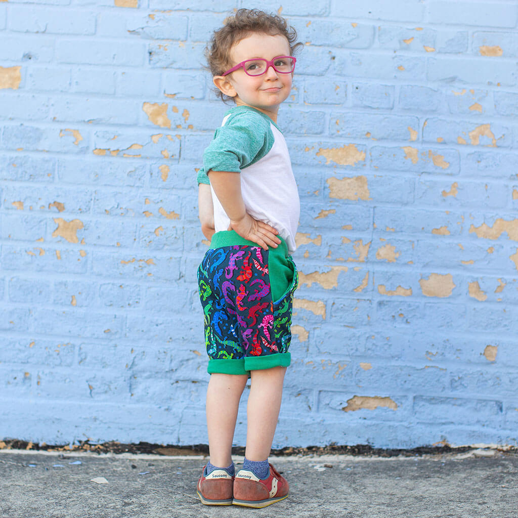 "Art Gecko" Lizards Drawstring Cuffed Shorts with Pockets - Princess ...